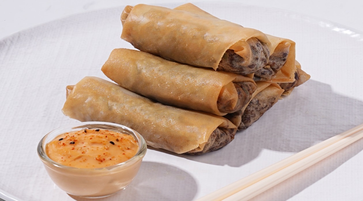 Cheeseburger popiah rolls with special dip - Recipe